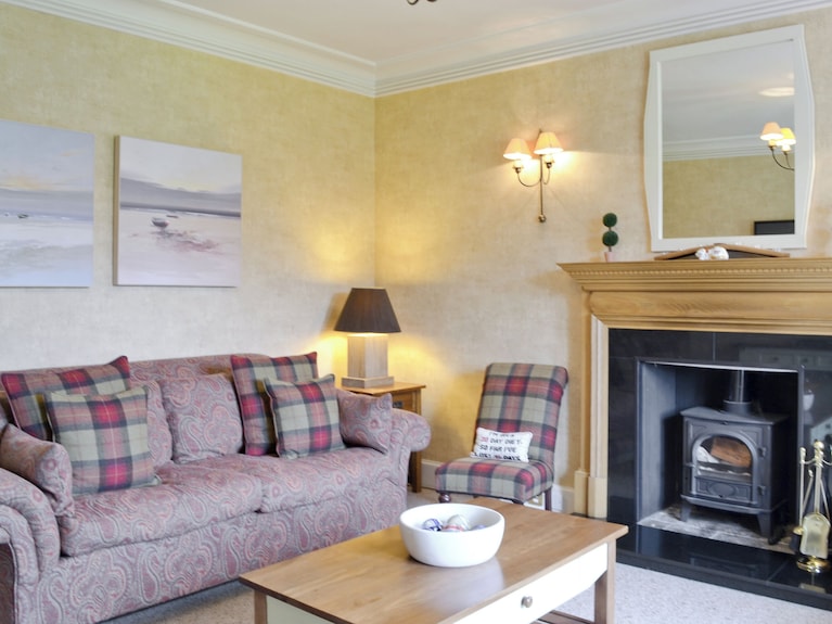 4 Bedroom Accommodation In Inverness - Loch Ness