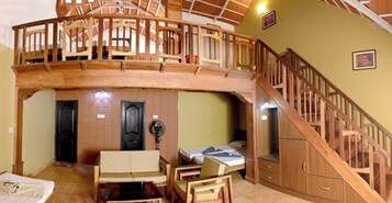 Duplex família, vista para a montanha | Escrivaninha, ferros/tábuas de passar roupa, Wi-Fi de cortesia