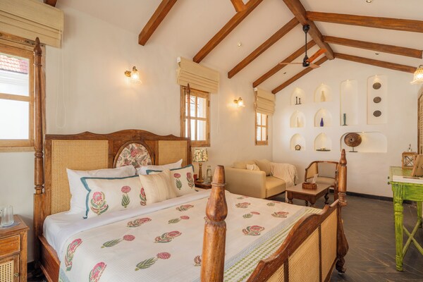 Elivaas Amayah Tattva 3 Bhk Escape - Goa