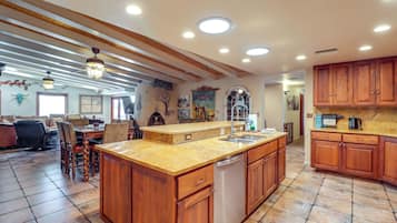 Casa de Campo (Multiple Bedrooms) | Interior