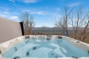 Views in the Blues: 3-Story Asheville Log Cabin with Hot Tub & Fire Pit ...