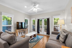 Casa, várias camas, pátio, vista para o jardim (Starbright ) | Sala de estar