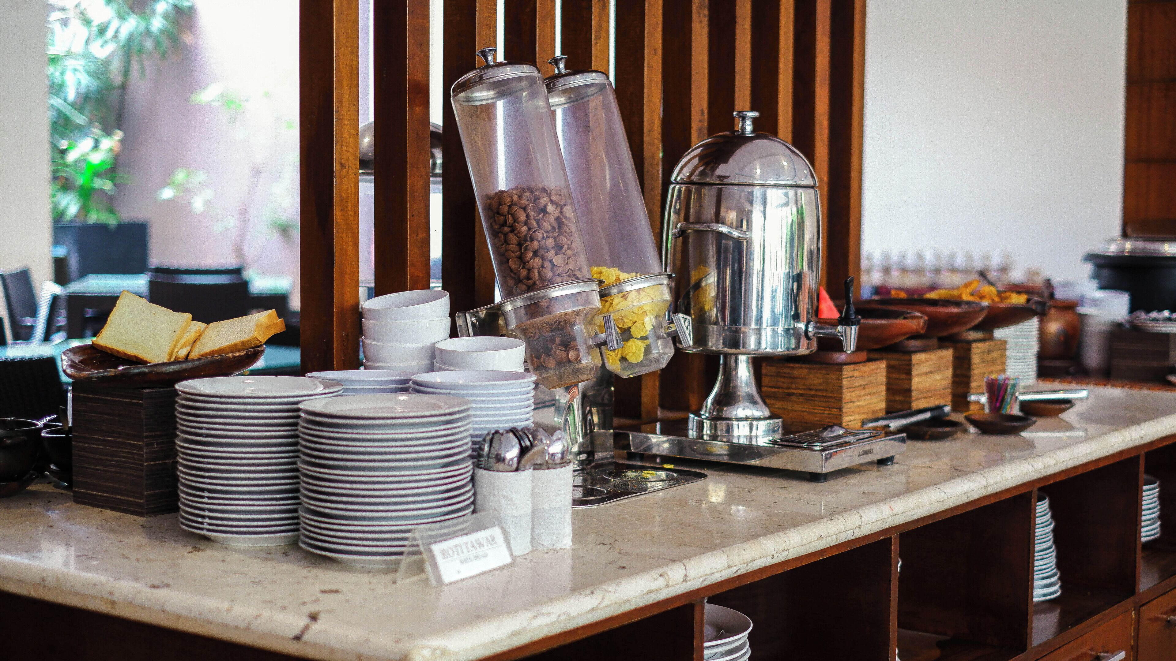 Café da manhã com buffet todos os dias mediante uma taxa