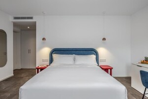 Quarto casal ou duplo superior, sacada