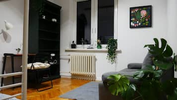 Apartamento, 2 quartos, acessível | Sala
