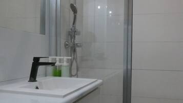 Apartamento, 2 quartos, acessível | Casa de banho