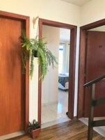 Quarto família, sacada | Parte interna