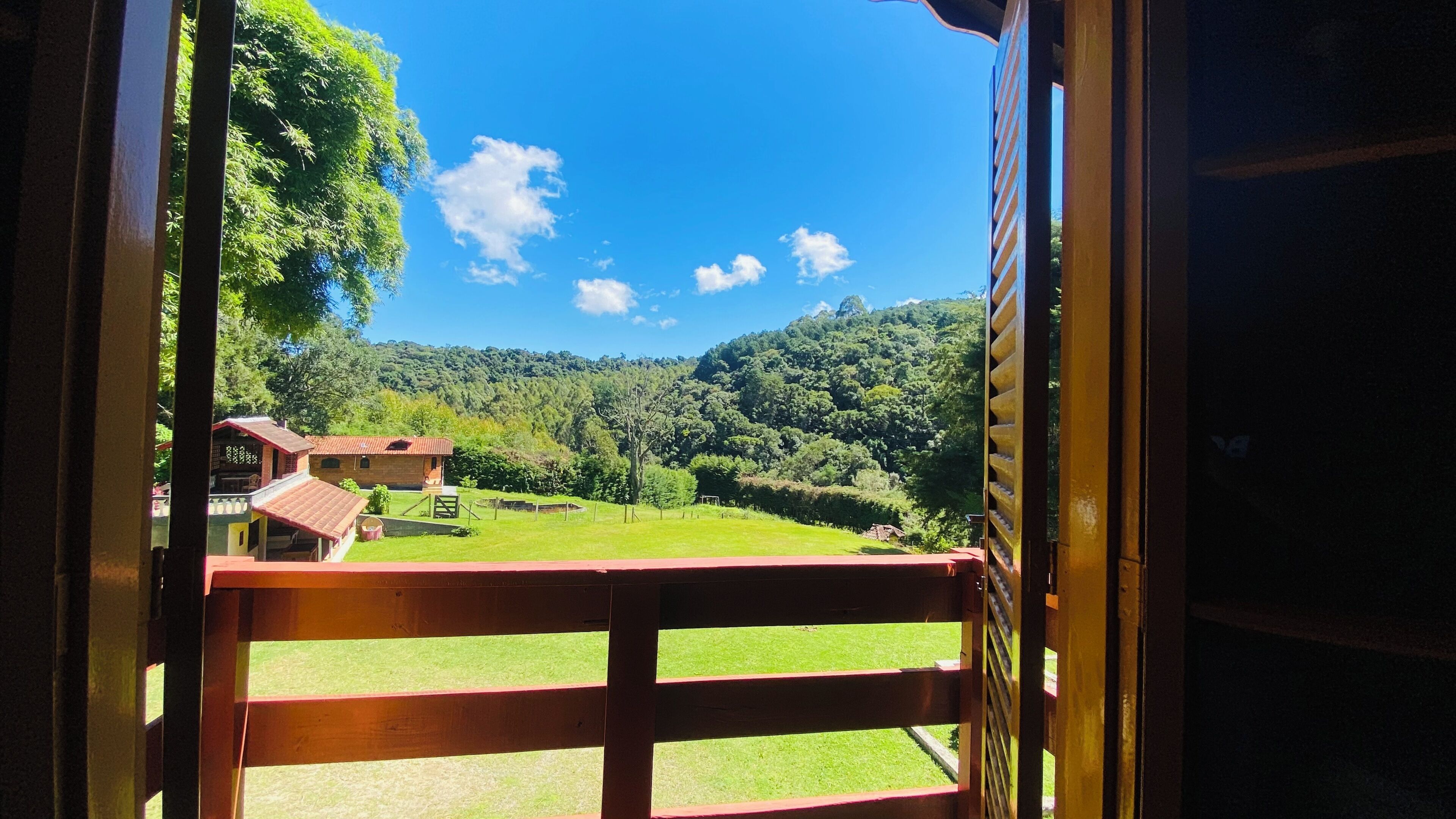 Quarto Duplo ou Twin Familiar, vista para a montanha | Interior