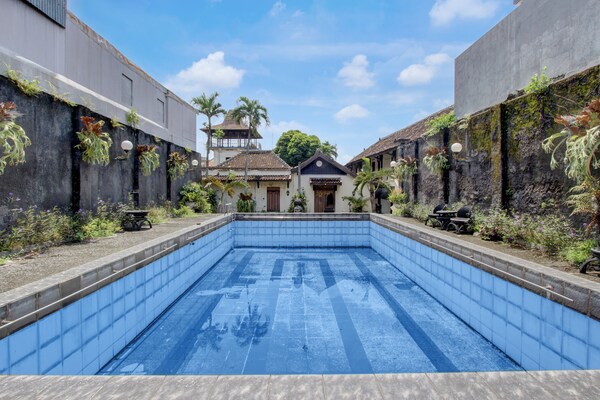 Hotel O Near Kampung Batik Kauman Former - Surakarta