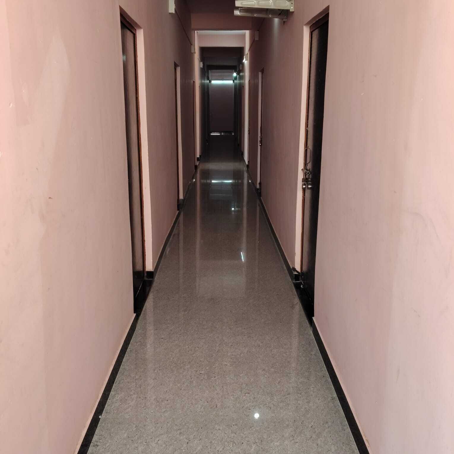 Quarto Individual de Luxo, varanda, vista para o jardim | Interior