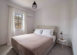 Condo luxo | Quartos à prova de som, Wi-Fi de cortesia