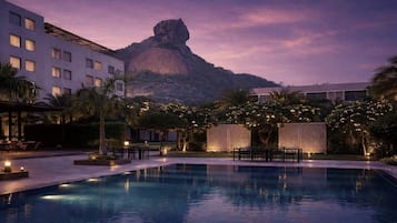 Quarto de Luxo | Piscina