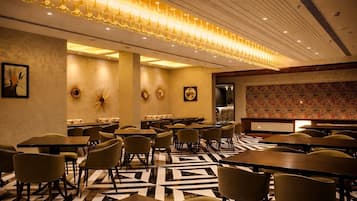 Quarto Clássico | Restaurantes