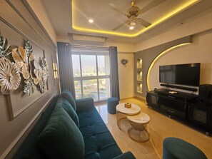 Apartamento Familiar, varanda, Vista para a cidade | Sala de estar