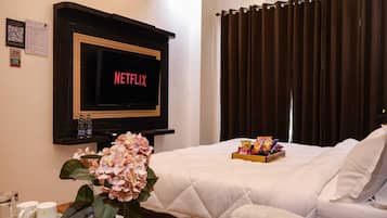 Quarto Deluxe | Secretária, secretária adequada para computadores portáteis