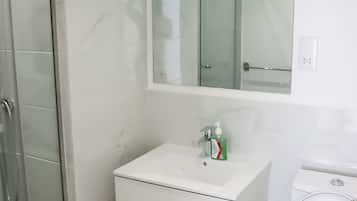 Apartamento luxo, vista para o jardim | Banheiro