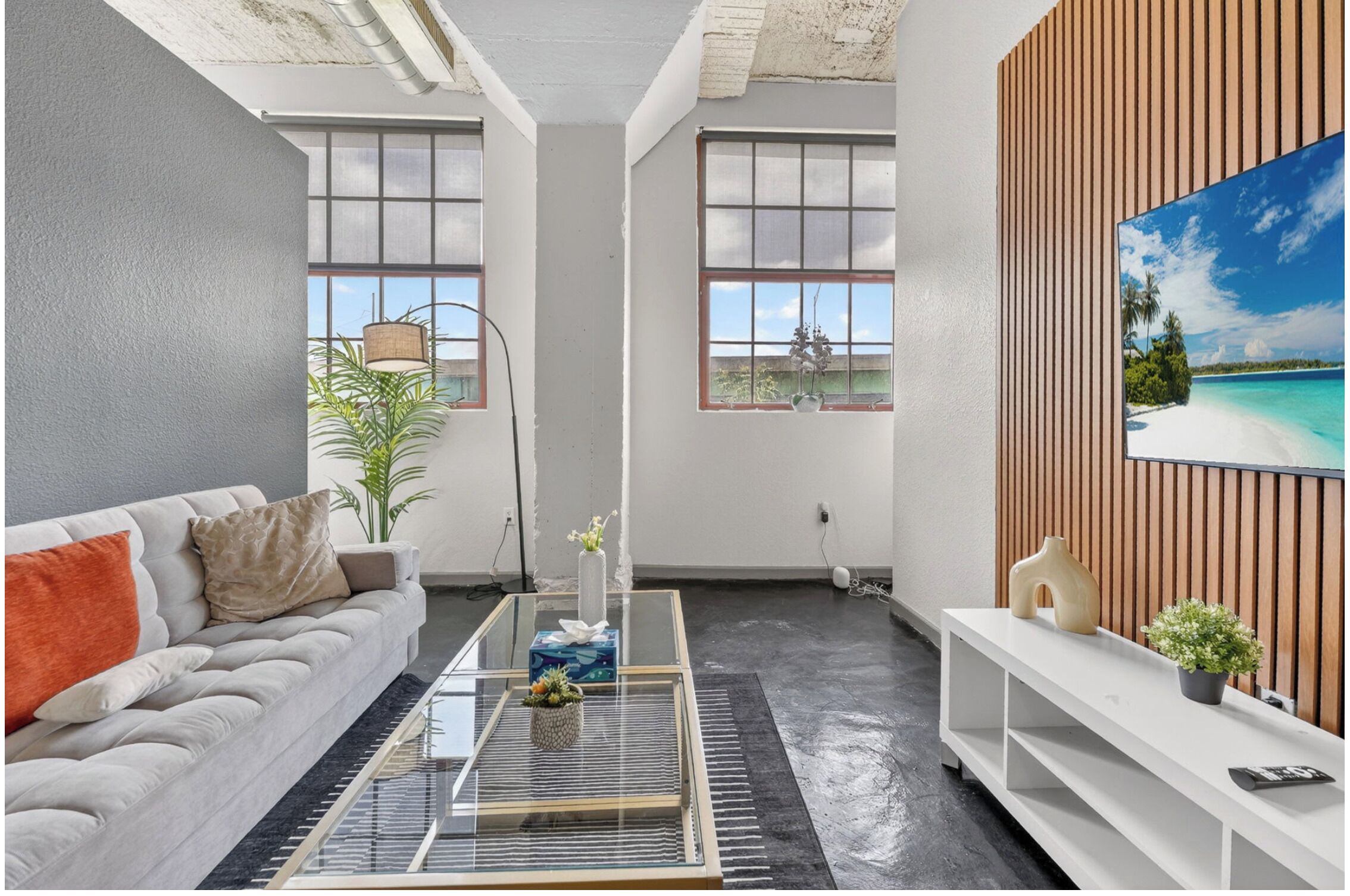 Apartamento, 2 quartos, para não fumantes, 2 banheiros | Área de estar | Smart TV 65 polegadas com canais digitais, Netflix, Hulu