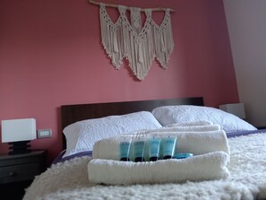 Quarto Básico, varanda, vista para o porto | Wi-fi grátis 