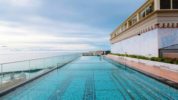 Piscina exterior