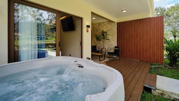 Vila superluxo, vista para a montanha | Terraço/pátio