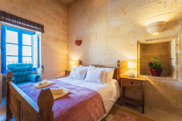 Authentic Xag Ra Farmhouse With Private Pool - Malta