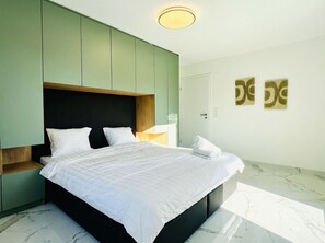 Villa de Luxo | Secretária adequada para computadores portáteis, ferro/tábua de engomar 