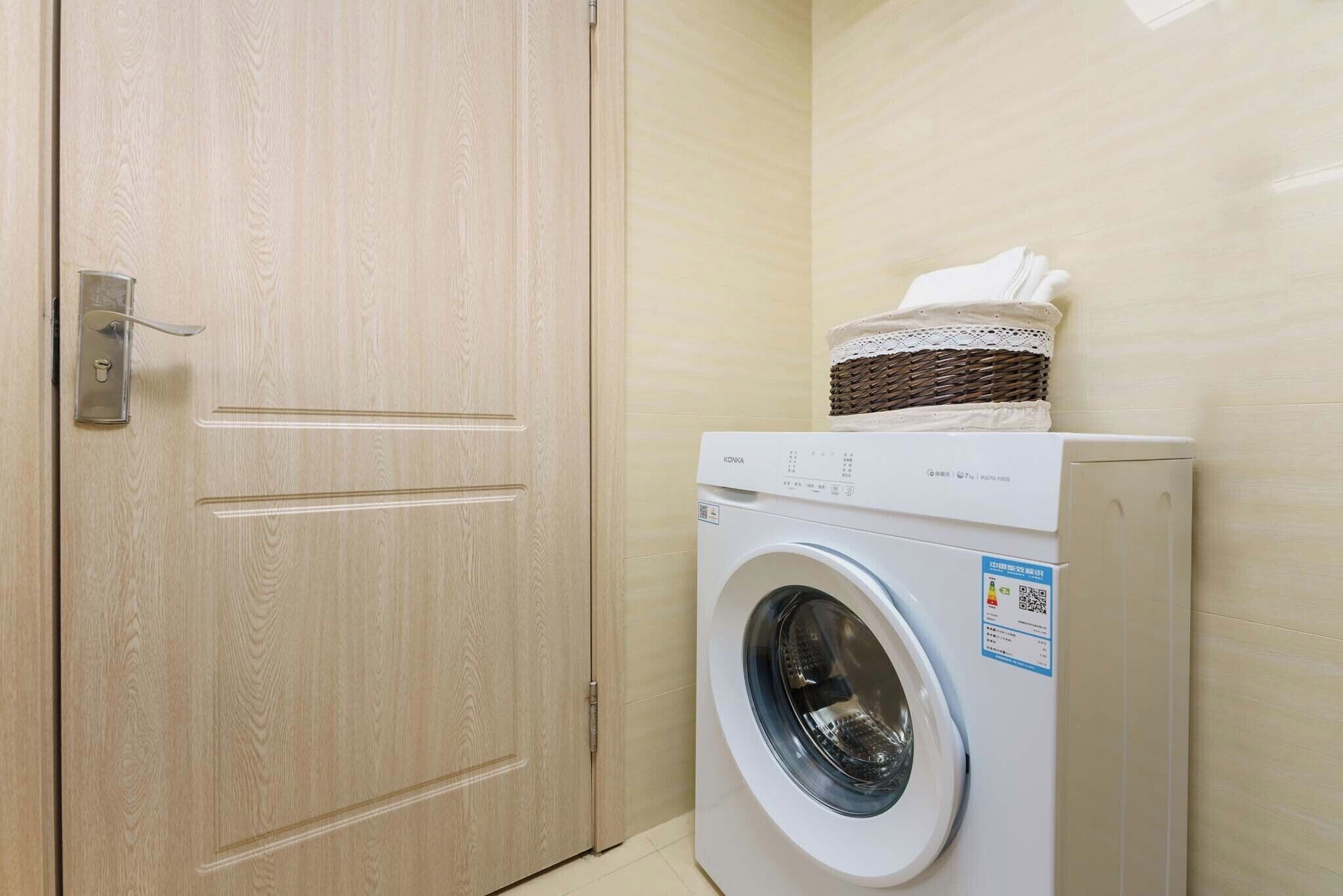 Suíte superluxo, vista para a cidade | Lavanderia