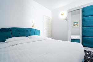 Quarto Duplo Standard | Berços/camas para crianças grátis, Wi-fi grátis