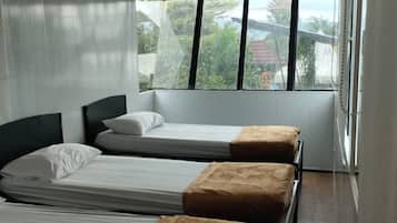 Bangalô, vista para o jardim