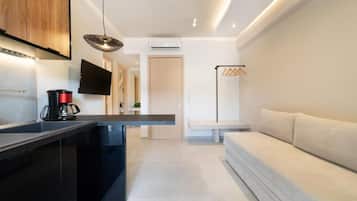Suite | Interior
