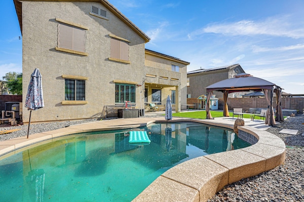 Desert Oasis W/ Fire Pit: 6 Mi To Cardinals Games - Avondale, AZ
