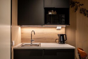 Chalé Superior, vista para o lago | Cozinha privada