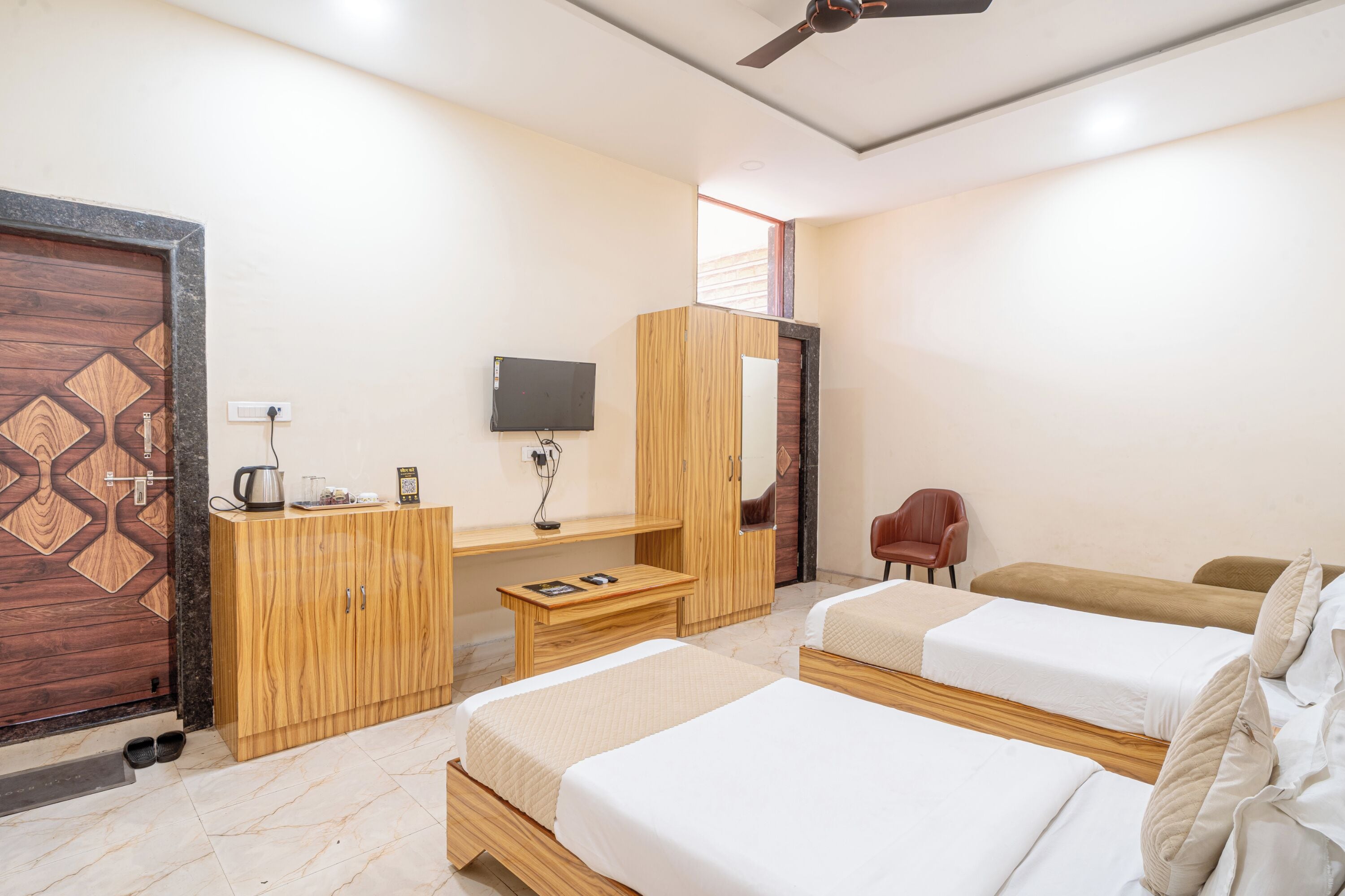 Quarto duplo luxo | Wi-Fi de cortesia, roupa de cama