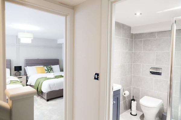 Somers Suites Apartments-central-high Spec-sleep 6 - Leeds