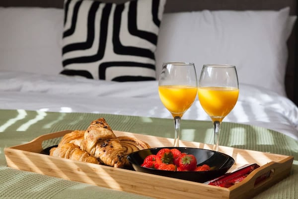 Somers Suites Apartments-central-high Spec-sleep 4 - Leeds