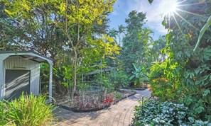 The Treehouse | Big Balcony | 3Bd, 2 Bth with Spa Reviews, Deals ...