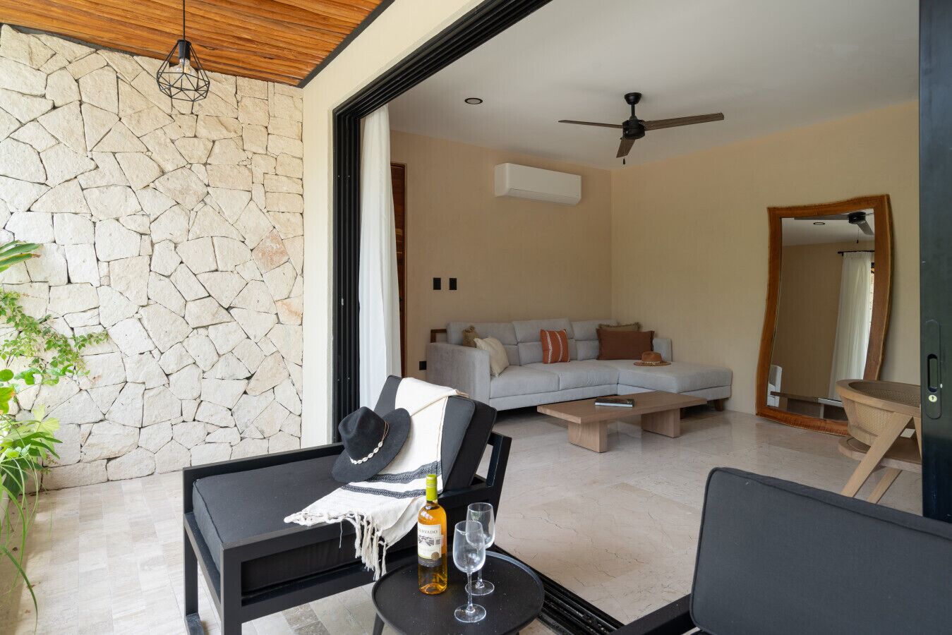 Luxury 2br Retreat With Private Jacuzzi In Prime Tulum Location - Tulum