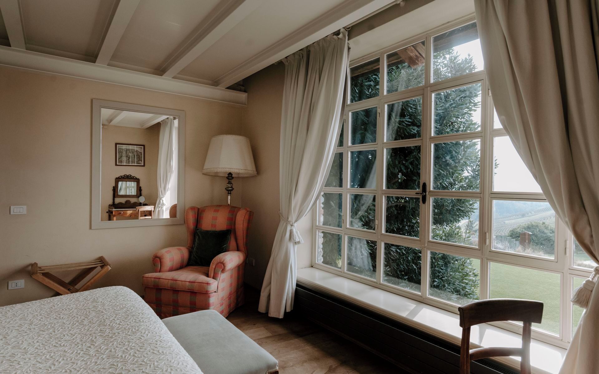 Suite, vista para o jardim