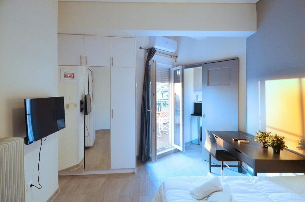 Apartamento, varanda | Ferro/tábua de engomar, Wi-fi grátis 