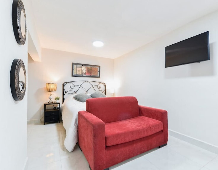 Cama King, Cama Queen & Sofá Cama | 6 Huéspedes - San Pedro Garza García