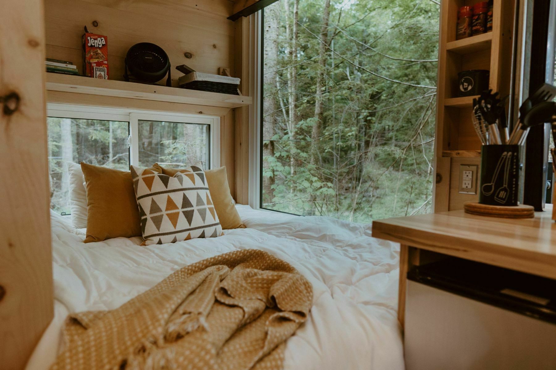 Quasi Cabin | Remote Cabin On Private Lake - Ontario 60