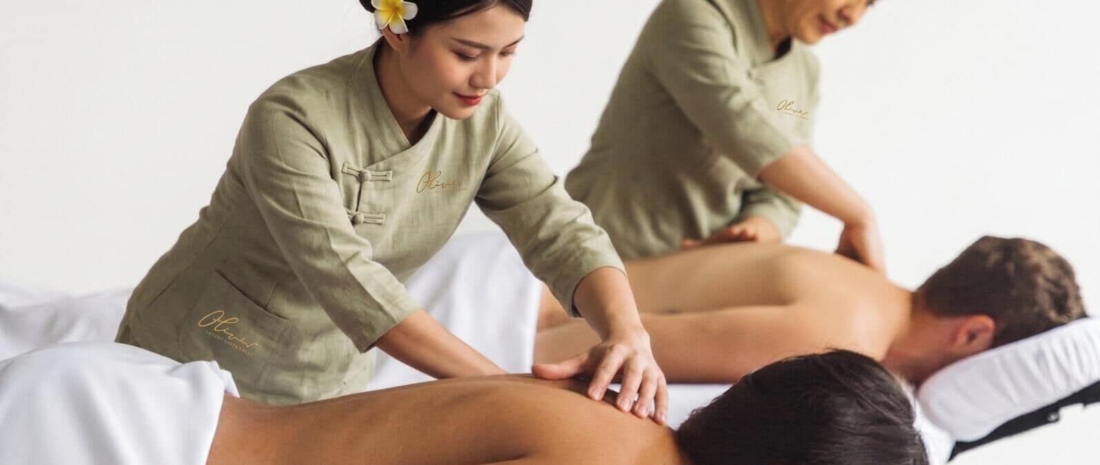 Aromaterapia, massagens musculares profundas, massagens pré-natais