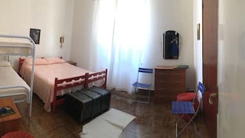 Vila, 3 quartos, para fumantes, piscina particular | 4 quartos