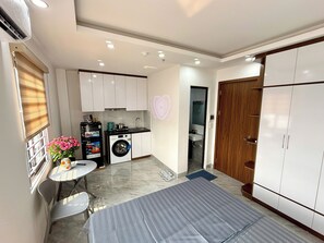 Apartamento, varanda | Secretária, Wi-fi grátis 