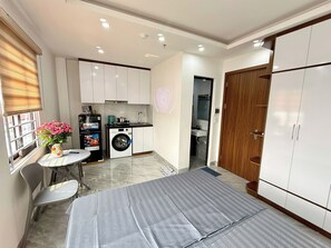 Apartamento, varanda | Secretária, Wi-fi grátis 