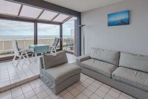 Apartamento Clássico, 3 quartos | Sala