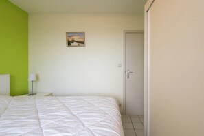 Apartamento Clássico, 3 quartos | 6 quartos, ferro/tábua de engomar 