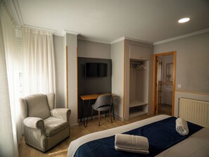 Quarto casal ou duplo clássico, vista para a cidade