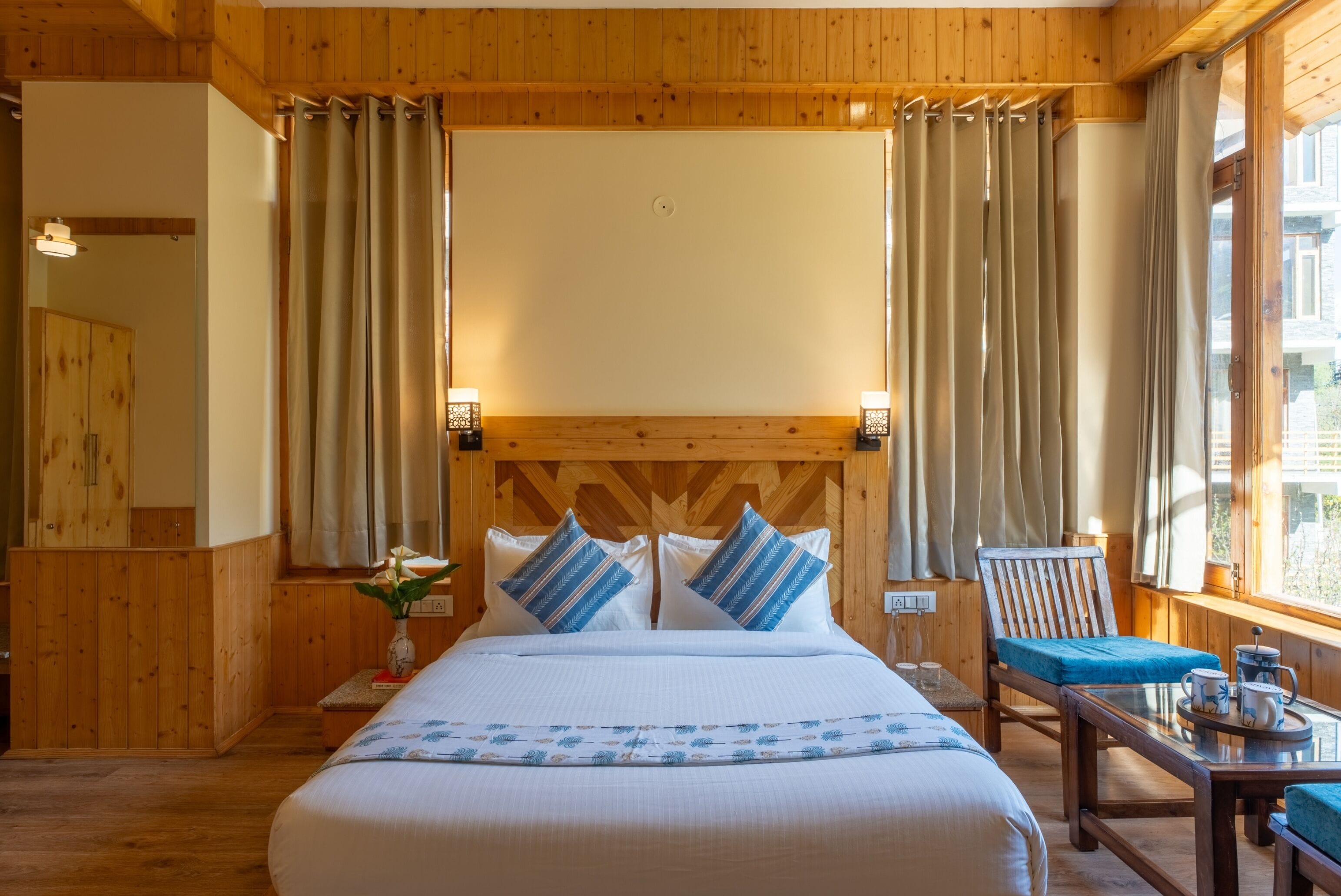 Quarto Superior, vista para o vale | Secretária, Wi-fi grátis, roupa de cama fornecida 