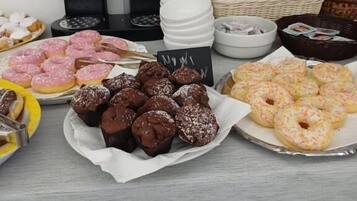 Pequeno-almoço continental diário incluído